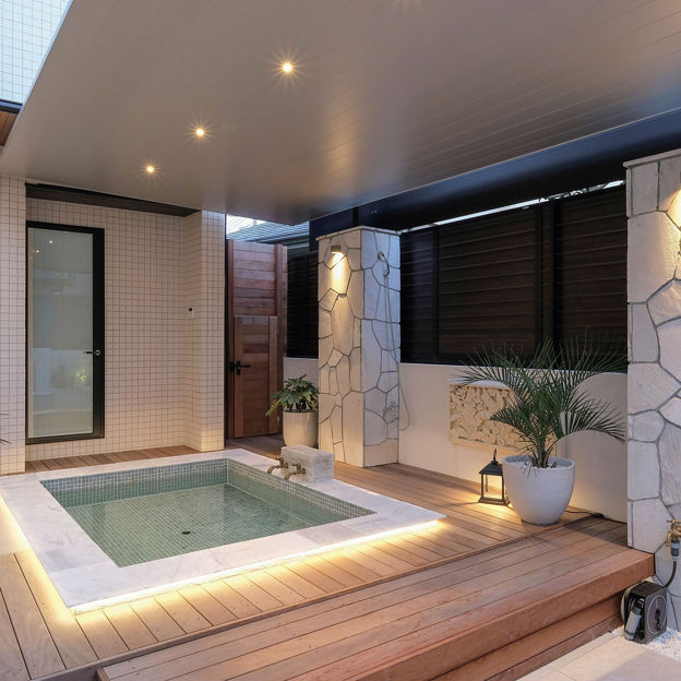 LIXIL | エクステリア | 外構とお庭の施工実例集「エクステリアデザインコレクション-exterior design collection」 | カーポートSCでつくるラグジュアリーなバスルーム